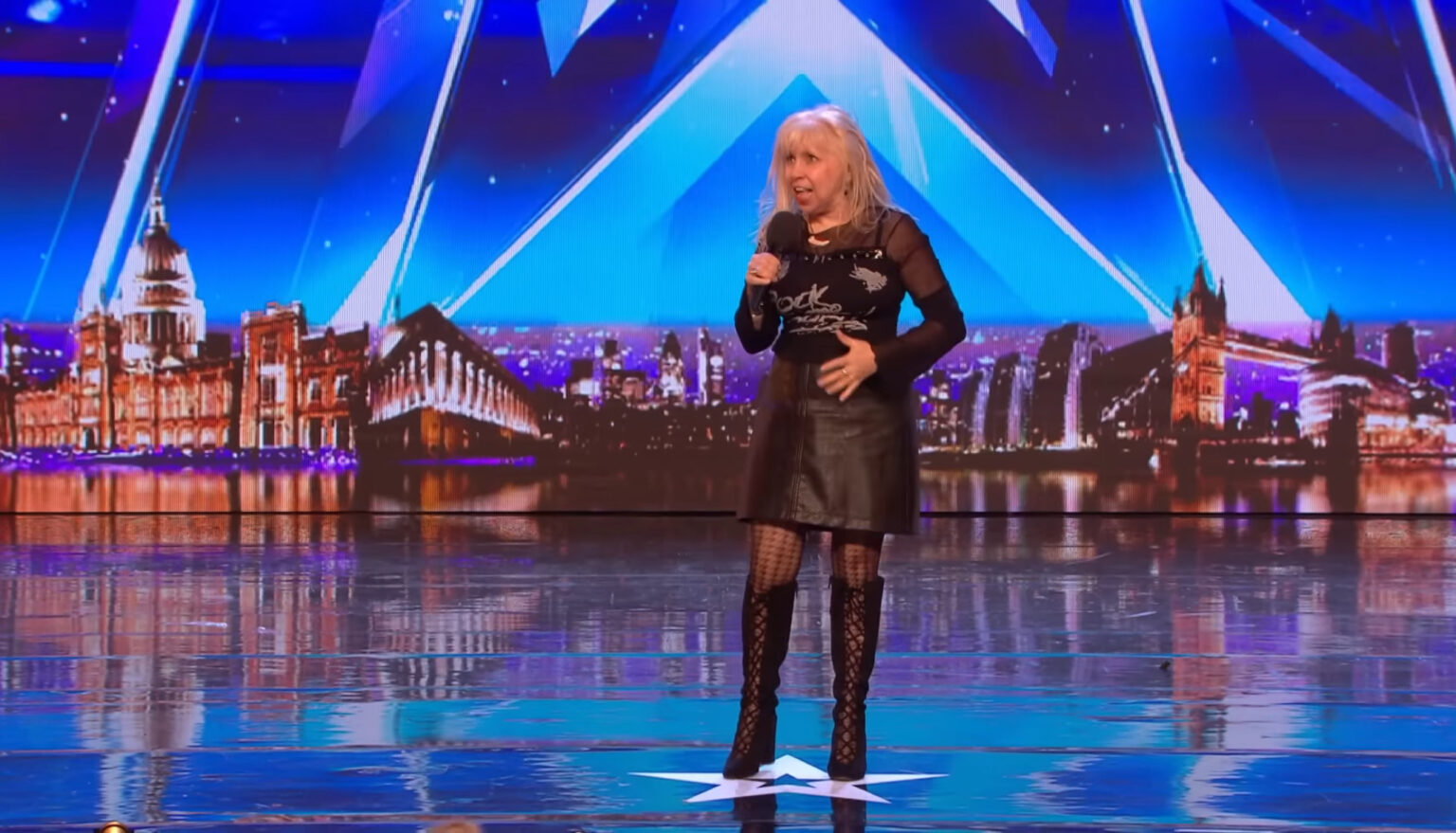 GRANDMA ROCKS OUT! 68-Year-Old SHOCKS The Judges With Rock Star ...